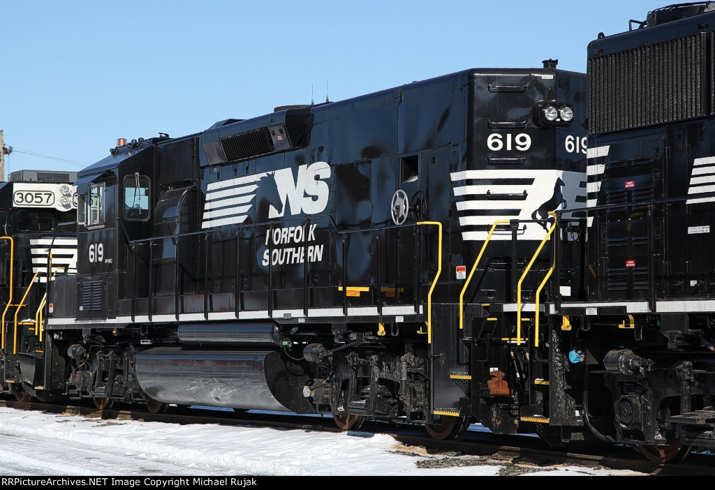 NS 619